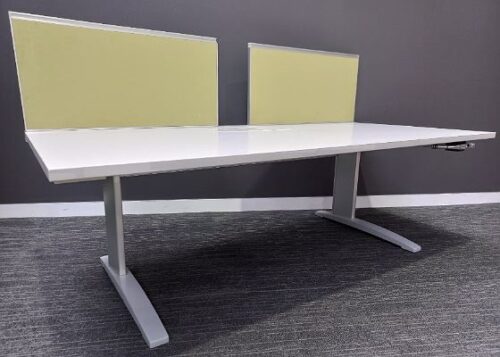 User Adjust Hydraulic Desk – Aspect - FIL Furniture