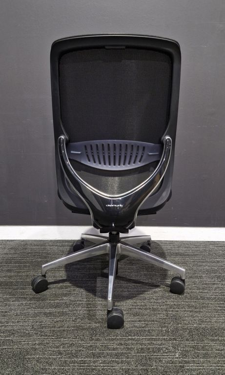 Zephyr Light Mesh Task Chair – Okamura - FIL Furniture