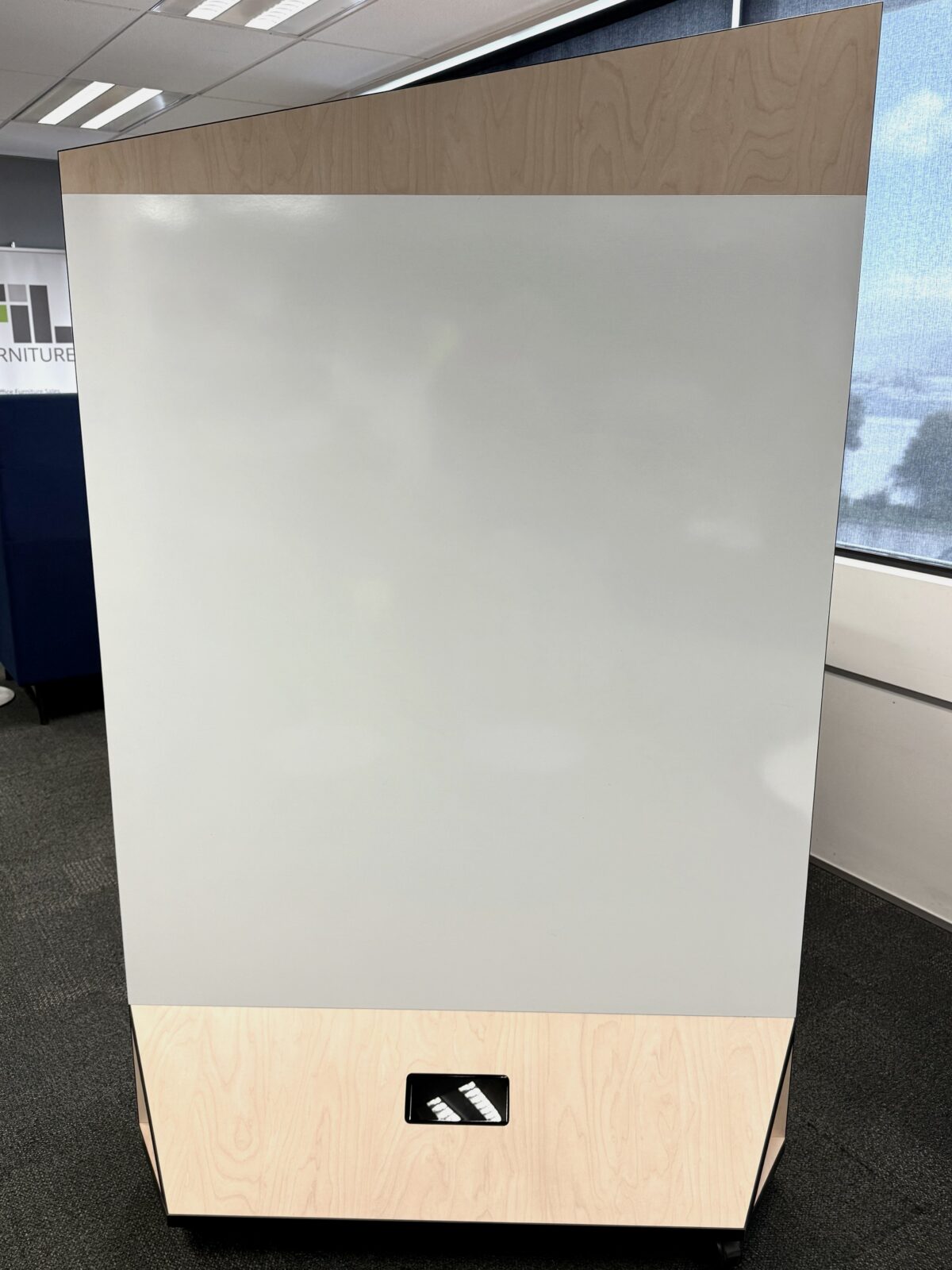 Pitch Mobile Board – Vidak - FIL Furniture