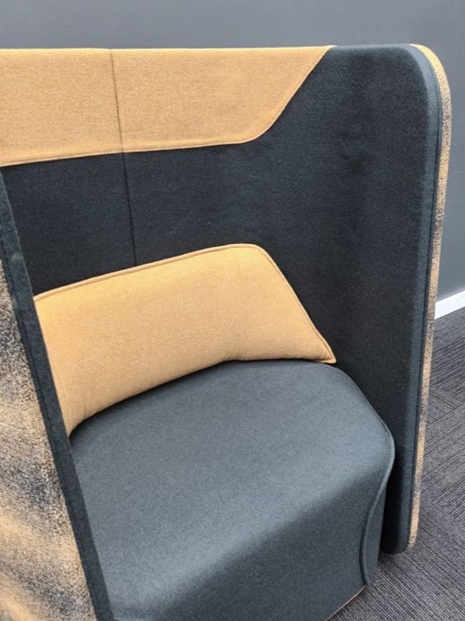 Scrum Isolate Collaborative Seating – PLN Group - FIL Furniture